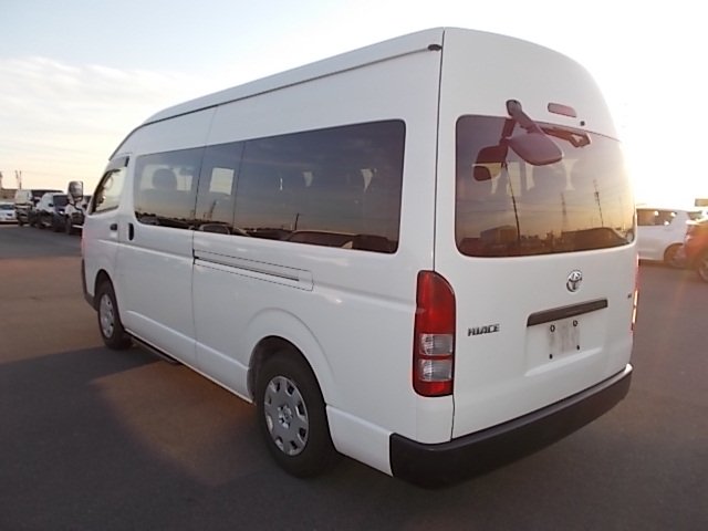 2014 Toyota Hiace Bus | DD Auto Imports
