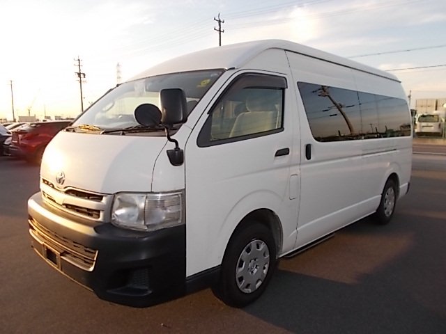 2014 Toyota Hiace Bus | DD Auto Imports